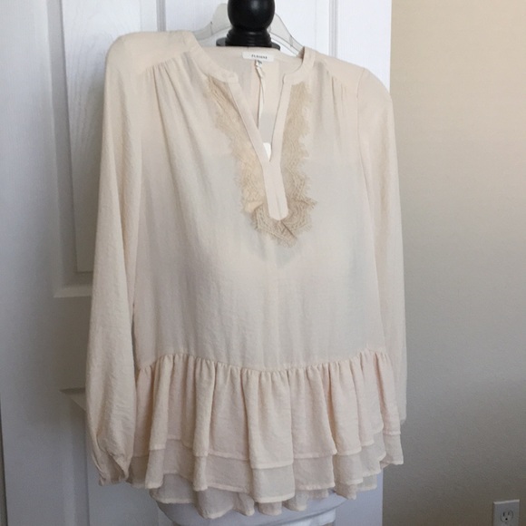 Pleione | Tops | Beautiful Creamy Colored Stylish Top | Poshmark